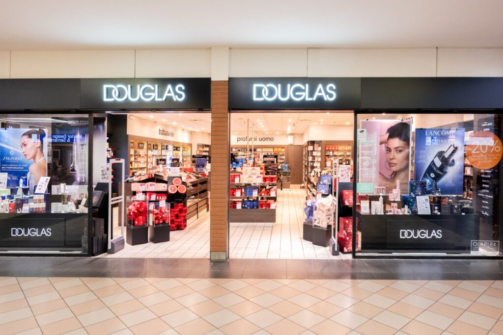 DOUGLAS PROFUMERIE - Centro Commerciale Il Faro